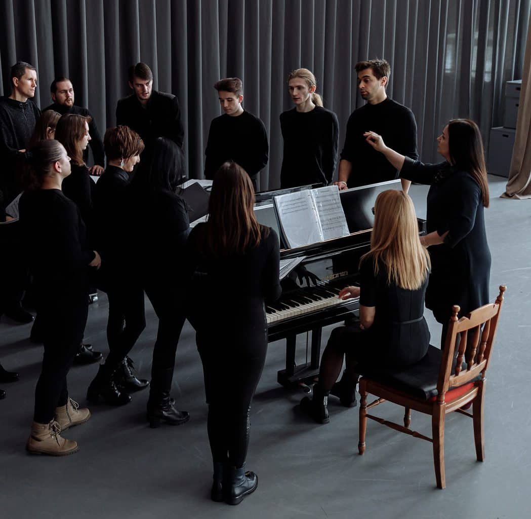 Why an Amazing Choir Director Absolutely Changes the World - Coffee ...